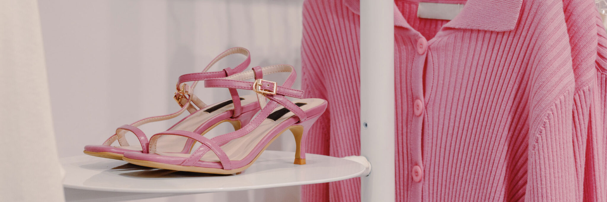 The Ultimate Small Business Pink Gift Guide | Martha Brook